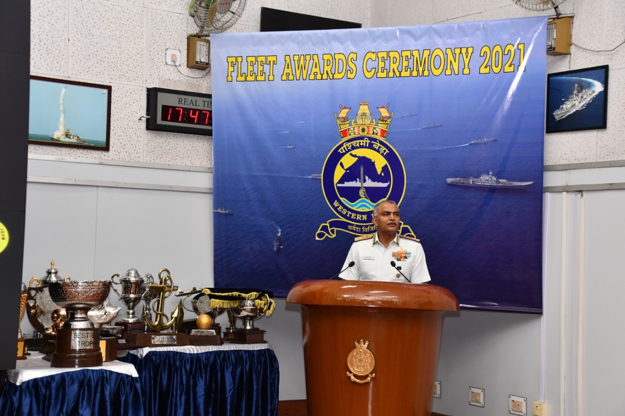 Fleet award ceremony – Western Naval Command – Modern Shrines Publications